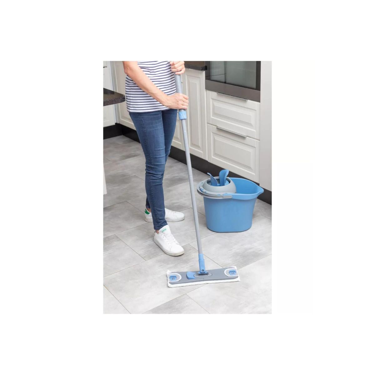 Kit nettoyage balai à plat Elephant Neo Pulse disponible en vente à La ...